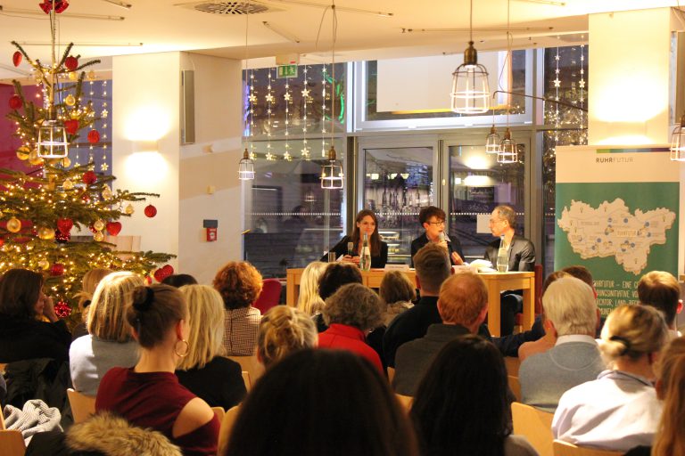 (Über-)Lebensgeschichten des Holocausts erzählen. Ein Abend mit dem ...